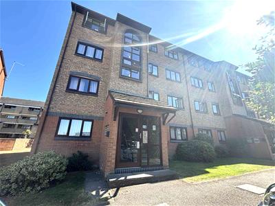 King Street, Gosport Per Calendar Month £895 p.c.m. To Let